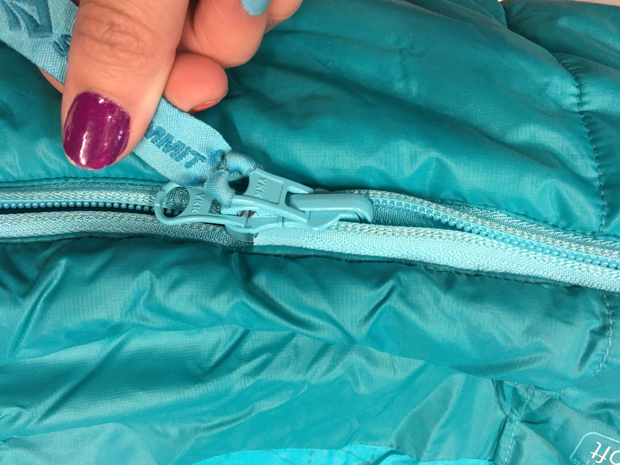 How to open the footbox zipper of a Free Flow Zip sleeping bag (to open ...